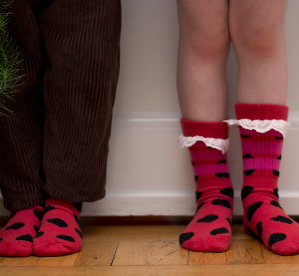 Red Frilly Socks - LAST PAIR 0-6 months – RubyRoe